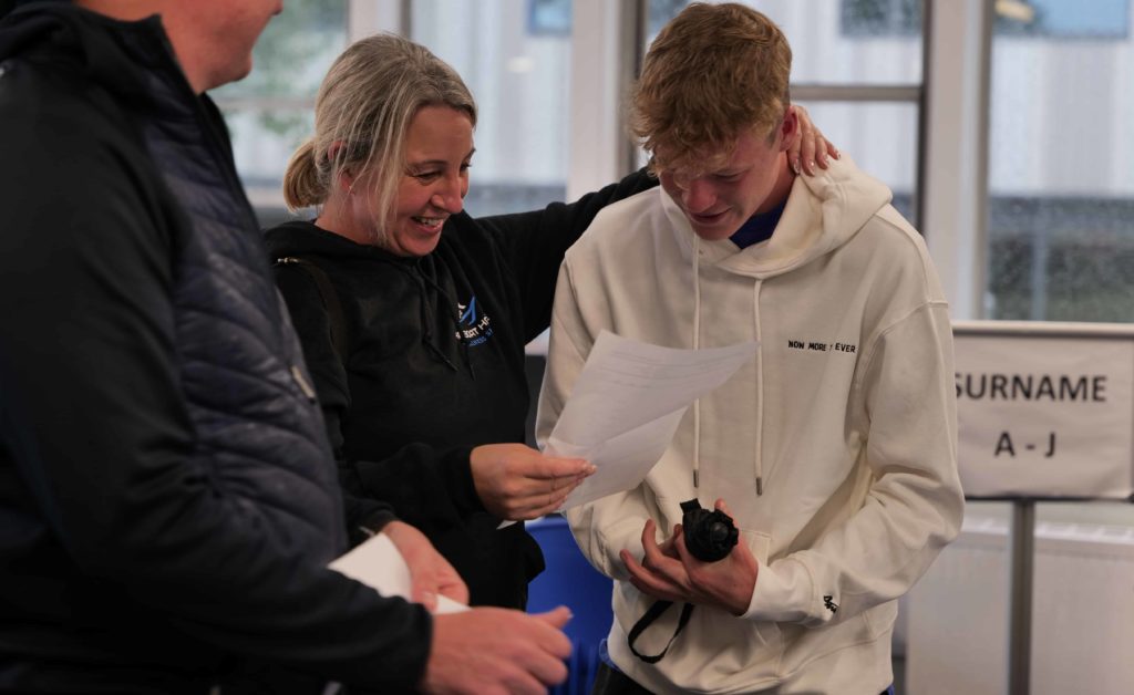 BMS Students Achieve Excellent GCSE Results - Bedford Modern School